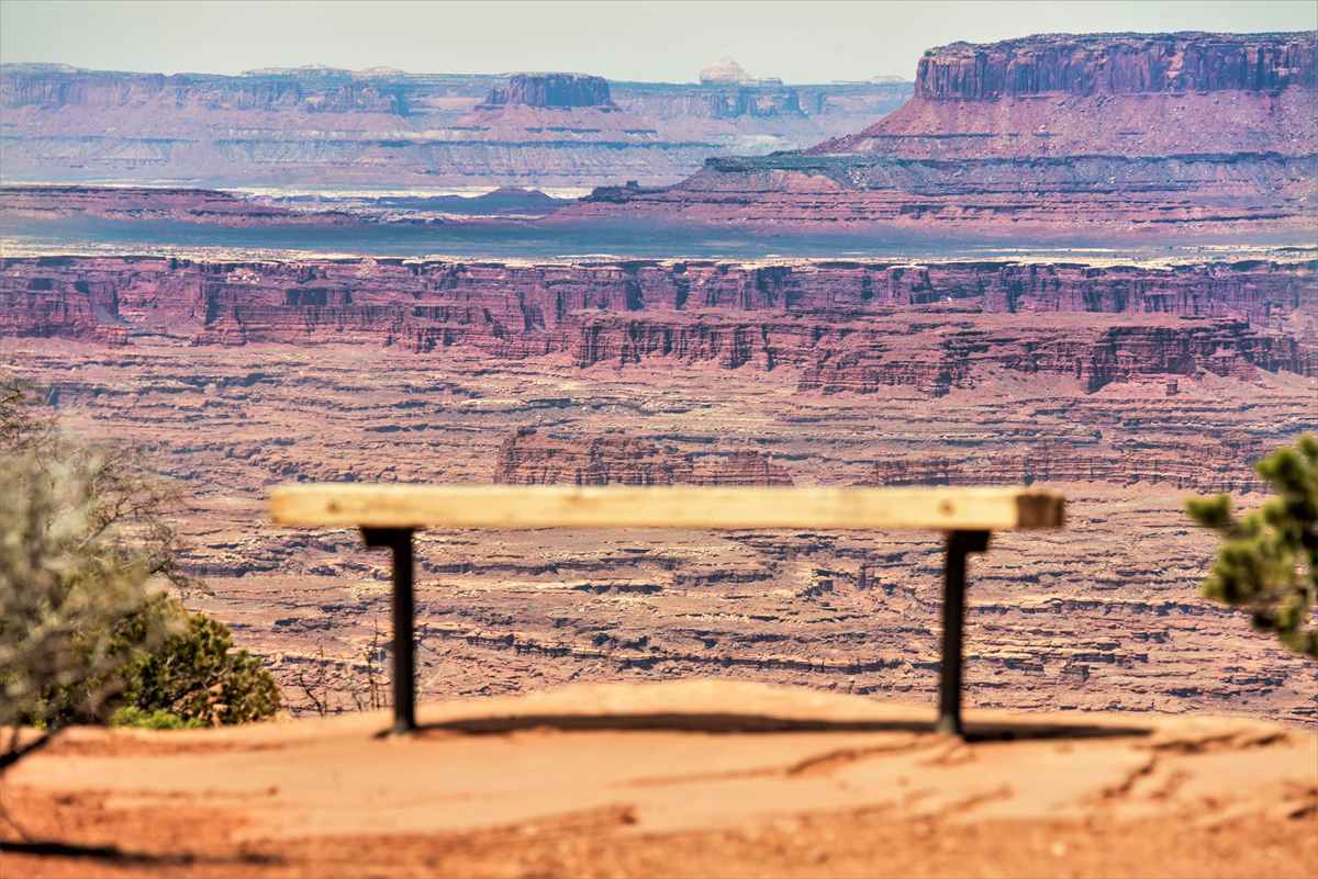 ニードルズ・オーバールックで見たキャニオンランズの圧倒的パノラマとは？ - ニコカメラ