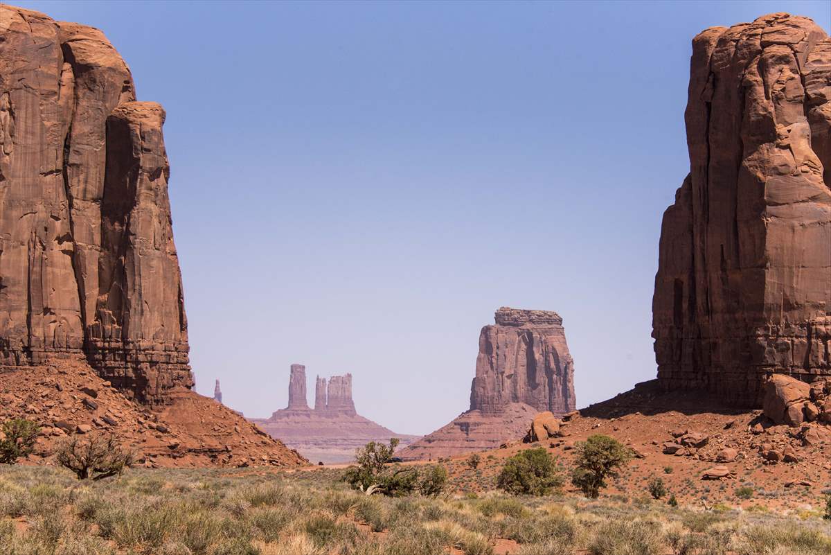 これがMonument Valley Scenic Drive の全容！｜モニュメント・バレー - ニコカメラ